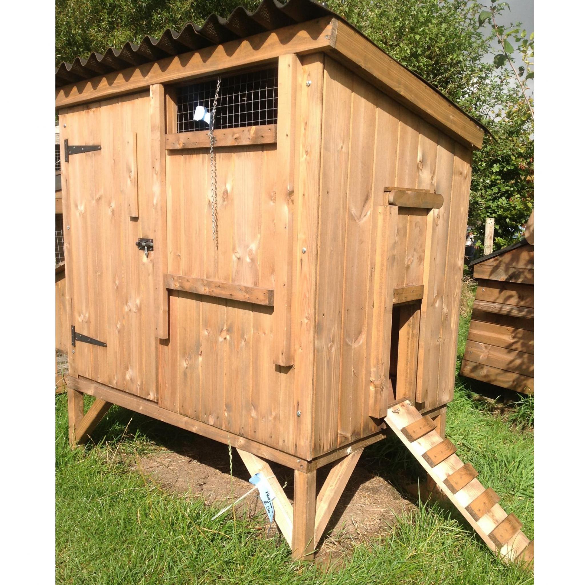 Classic 10 Poultry Housing